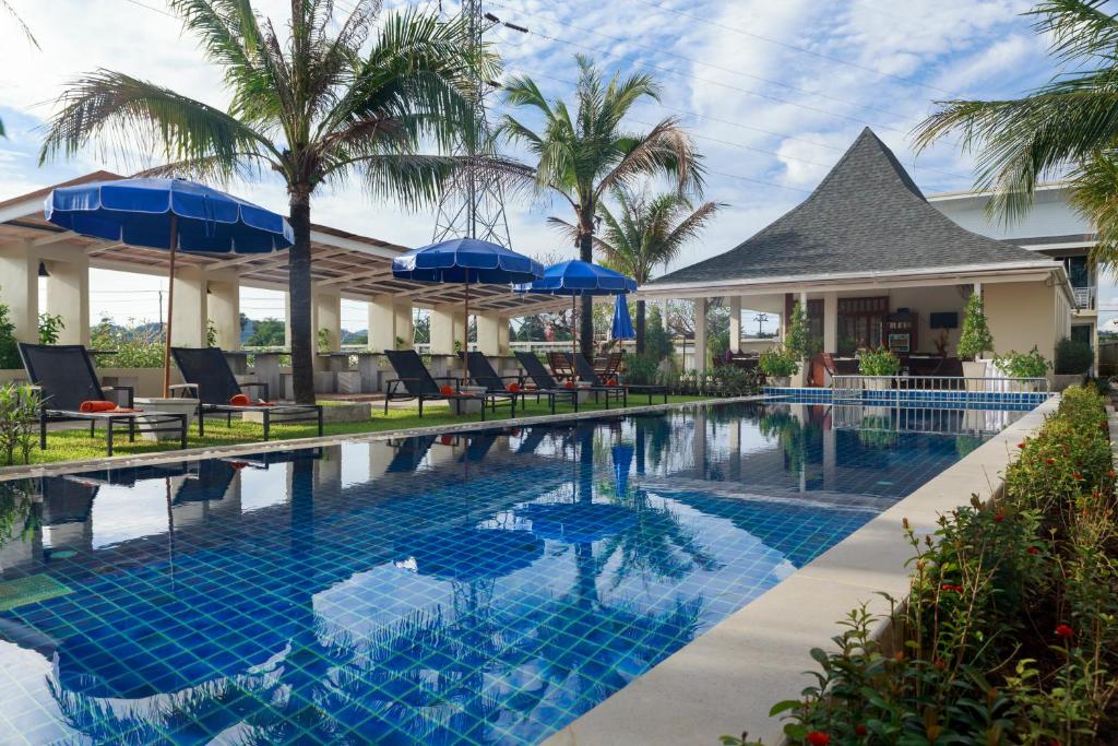 Impress Resort | Hotels Phuket